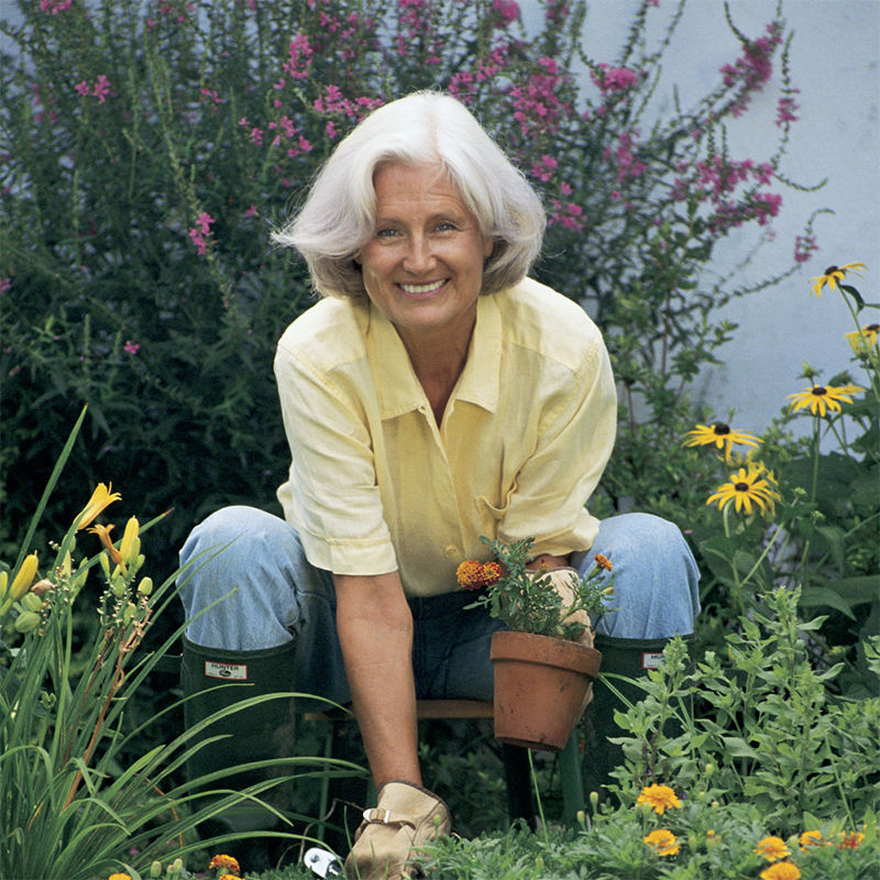 Are Worms Good For Flowers?